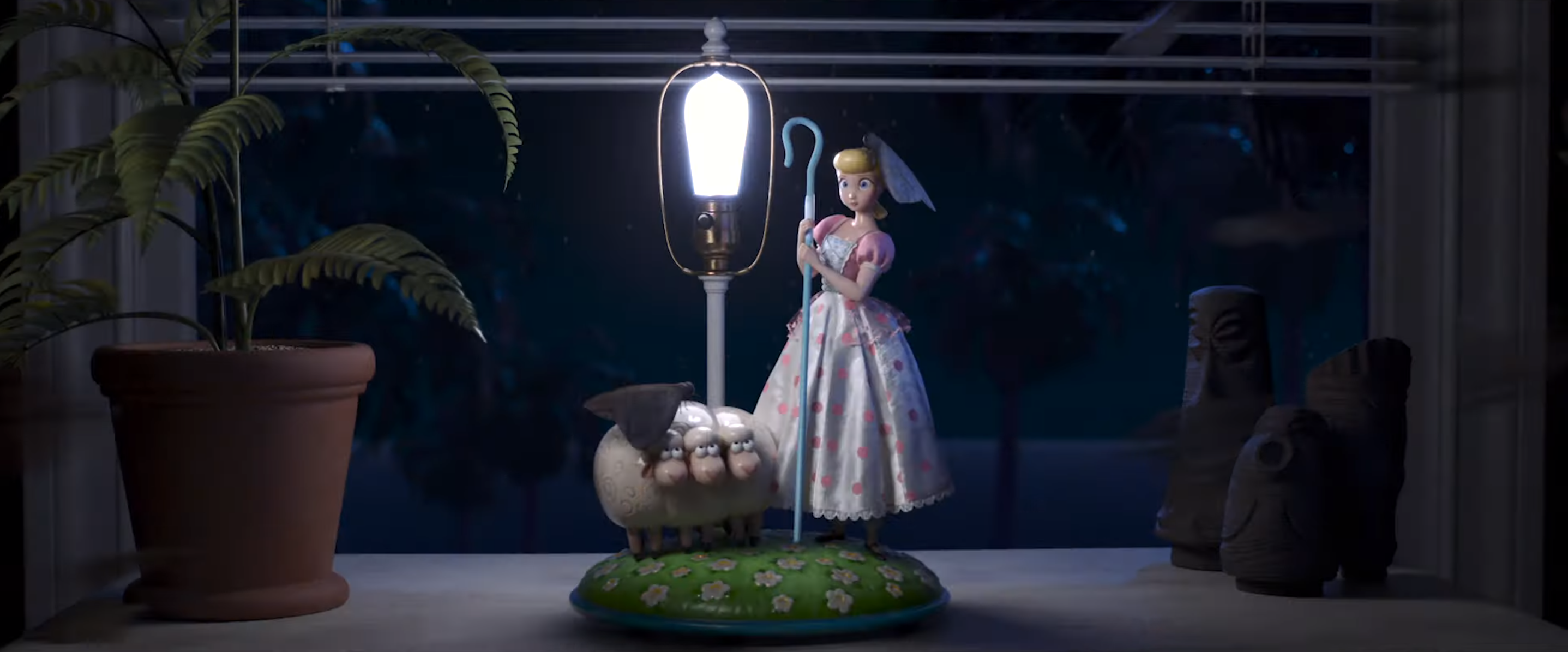 ‘Lamp Life’ Trailer Debuts – Toy Story Fangirl
